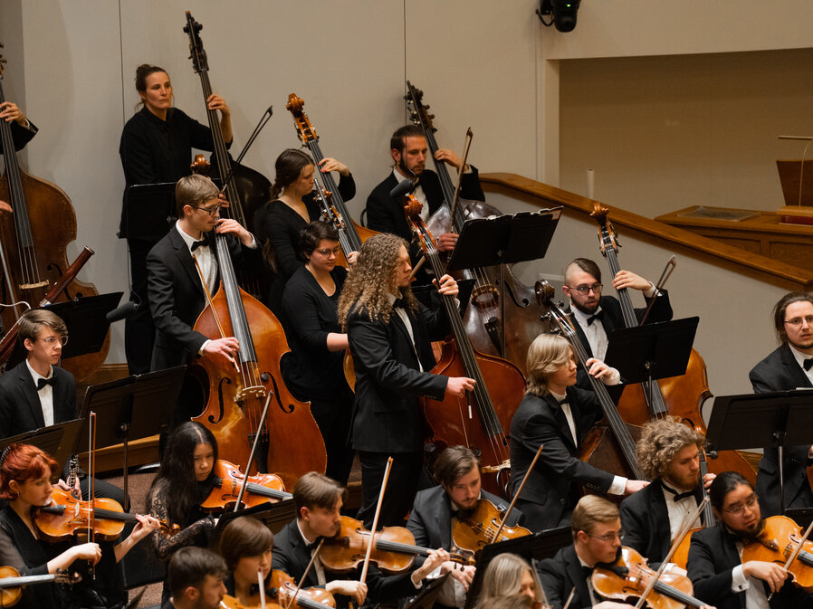 Symphony Orchestra | Glenn Korff School of Music | Hixson-Lied College of Fine and Performing ...